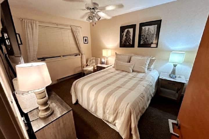 Cozy 1 Bed/1 Bath & Nook - Salamanca, NY