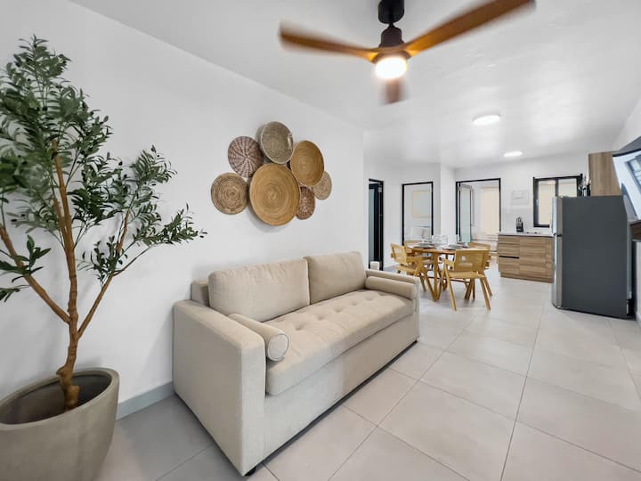 Casa Monseñor Apt 2 | Boho Style Apt W/ Balcony - San Juan
