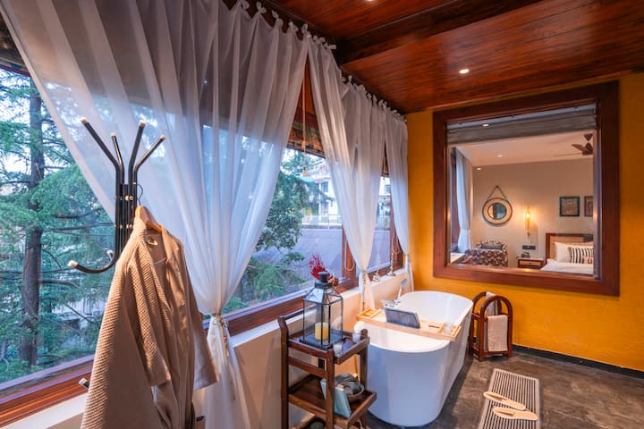 Luxury Suite | Indulge Mcleod - Dharamshala