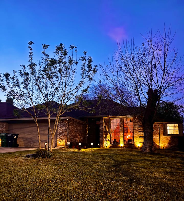 Artist Retreat In Denton - 덴턴