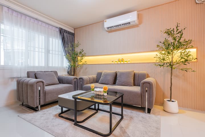 Townhouse In Charoen Krung - Bangkok