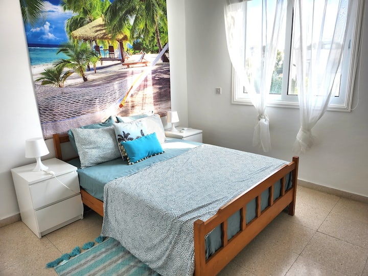 Sea View – 2-bdr Near The Beach - Kıbrıs