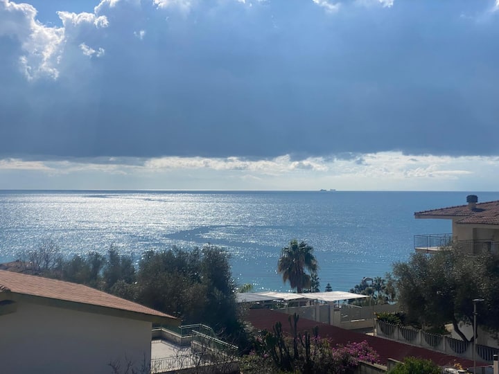 Vista Mare E Terrazzo Privato! - Calabria