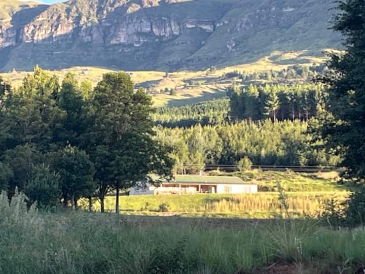 Rainbow Cottage  Crane Valley Conservancy, Kamberg - Mooi River