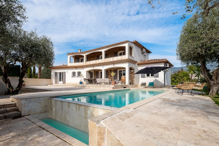 Villa 12 Couchages - 15min Plage - Grasse