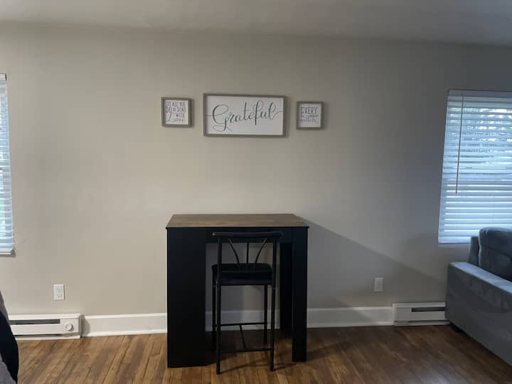 Modern 3 Bedroom At "Queen 45" - Cortland, OH