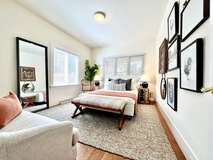 Small Bungalow Near Everything! - San Rafael