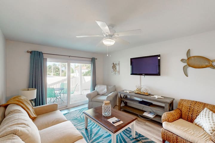 Beachside Condo|short Steps To Beach|sleeps 6|pool - Orange Beach, AL