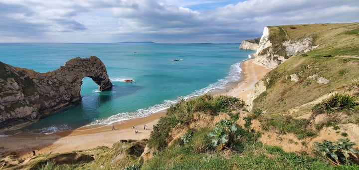 Coastal Retreat At Durdle Door With Sea View - Lulworth Cove
