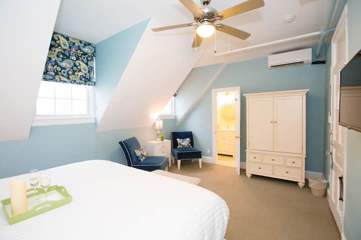 Peter Shields Inn - Room #9 - Cape May, NJ