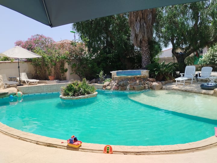 Spacieux Logement  Plein Pied Pour 4,piscine - Rivesaltes