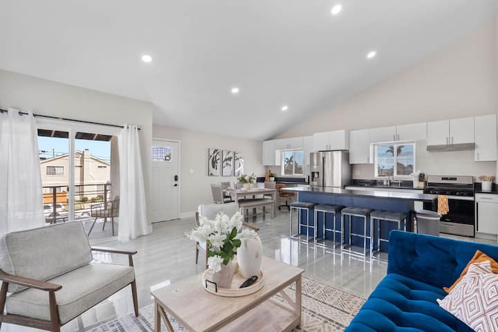 New Remodeled Home In Huntington Beach - Huntington Beach
