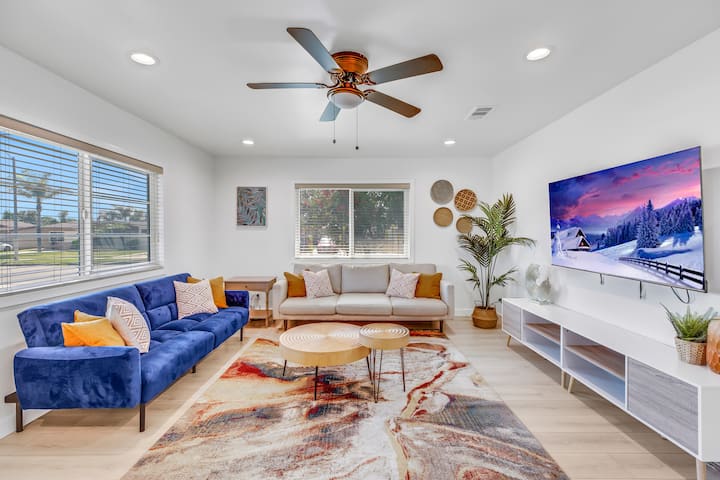 Pool House By Ontario Airport - Rancho Cucamonga, CA