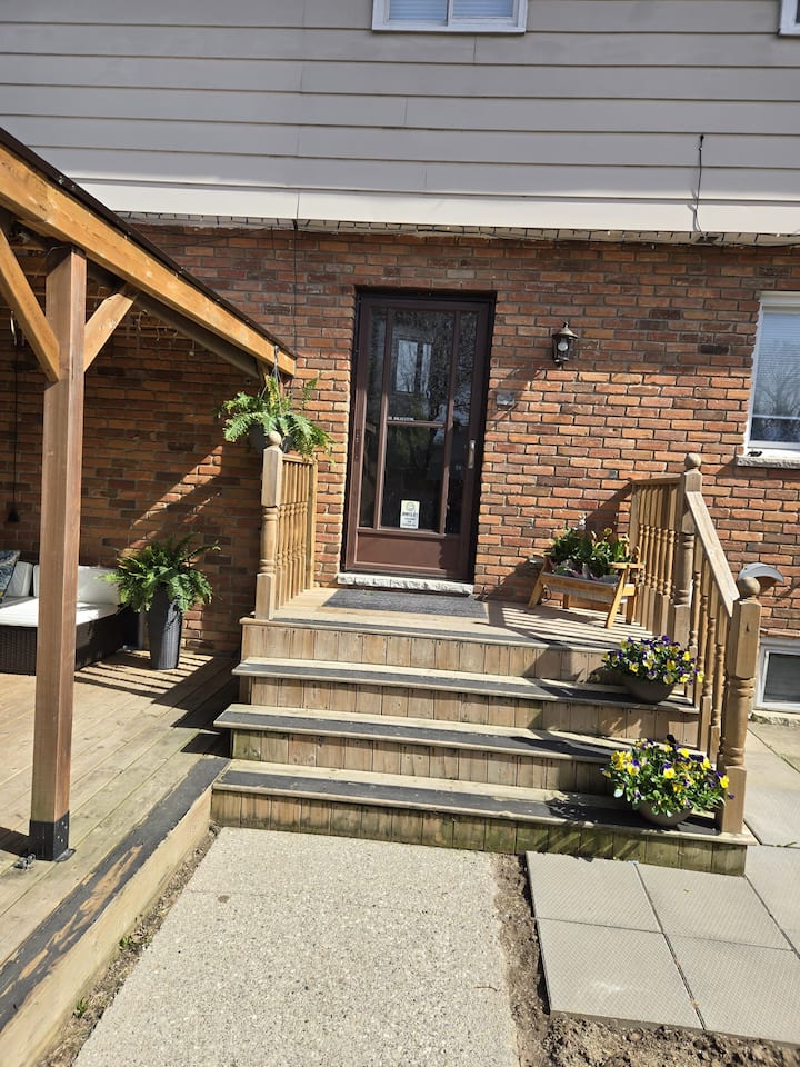 J&m Home - Chatham-Kent