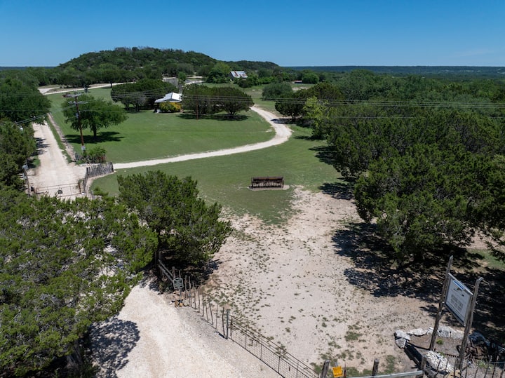 The Gateway Lodge - Clifton, TX