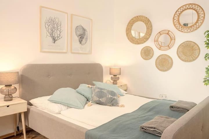 2-br Near Inner Stadt | 3 Min Walk To U4 Metro - Viena