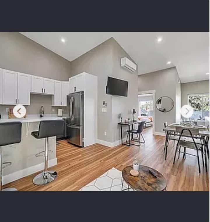 Modern 2 Bd Space W/garage. Cozy And Clean. - Reno