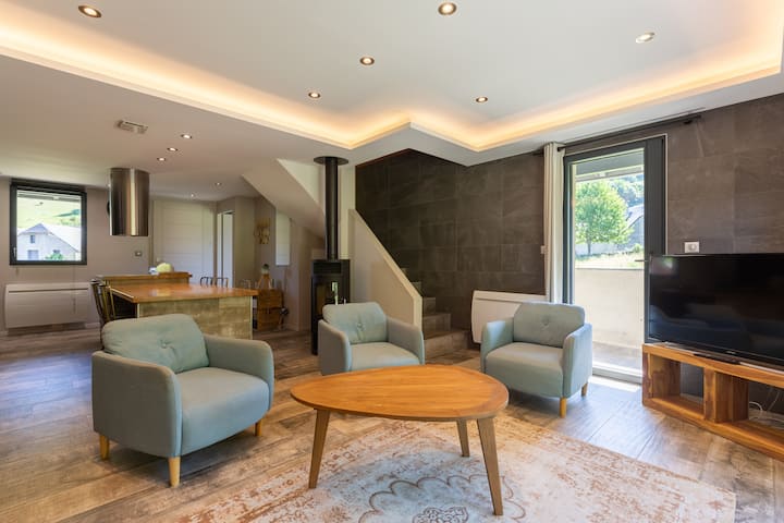 Chalet Moderne Au Calme - Payolle