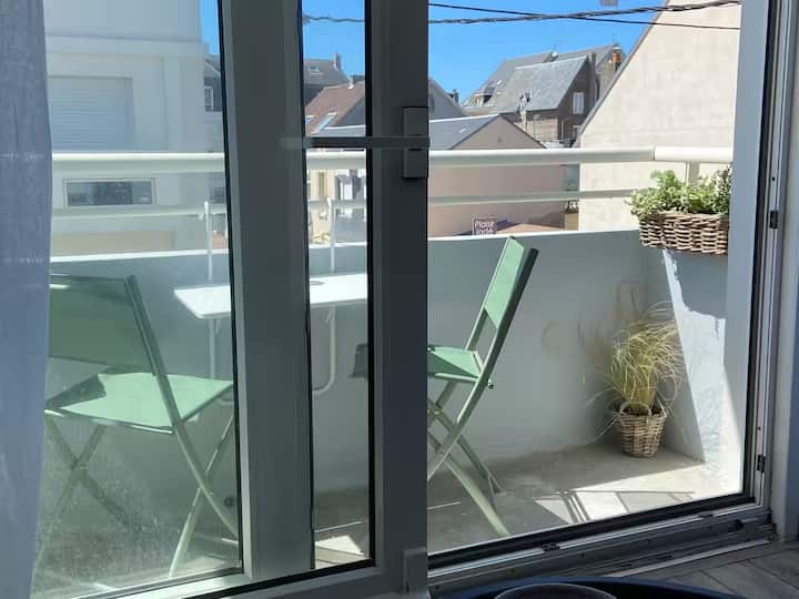 Appart Balcon Au Coeur Des Commerces Et Plage - Rang-du-Fliers
