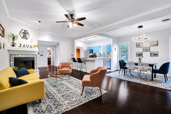 Home In San Antonio - San Antonio, TX