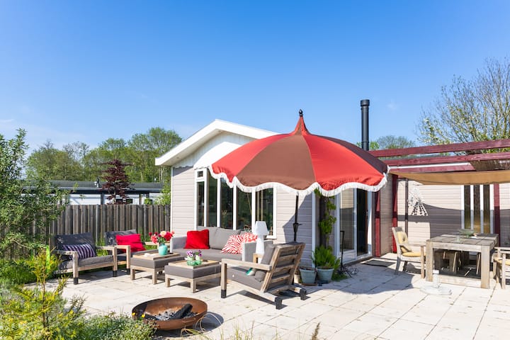 Heerlijk Vakantiehuis Aan Water Met Hele Dag Zon! - Hoorn