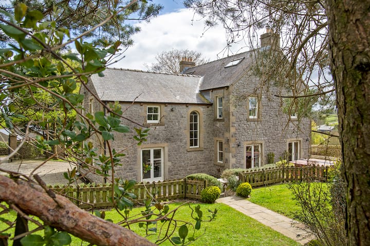 Fairview House - Castleton