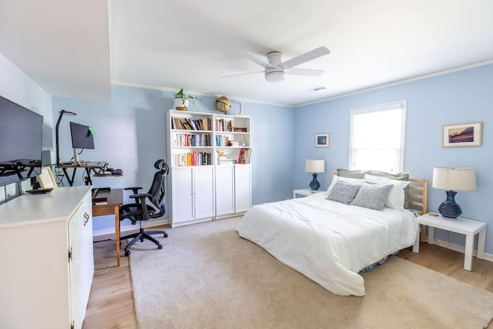 Spacious Family Retreat - Greenville, SC