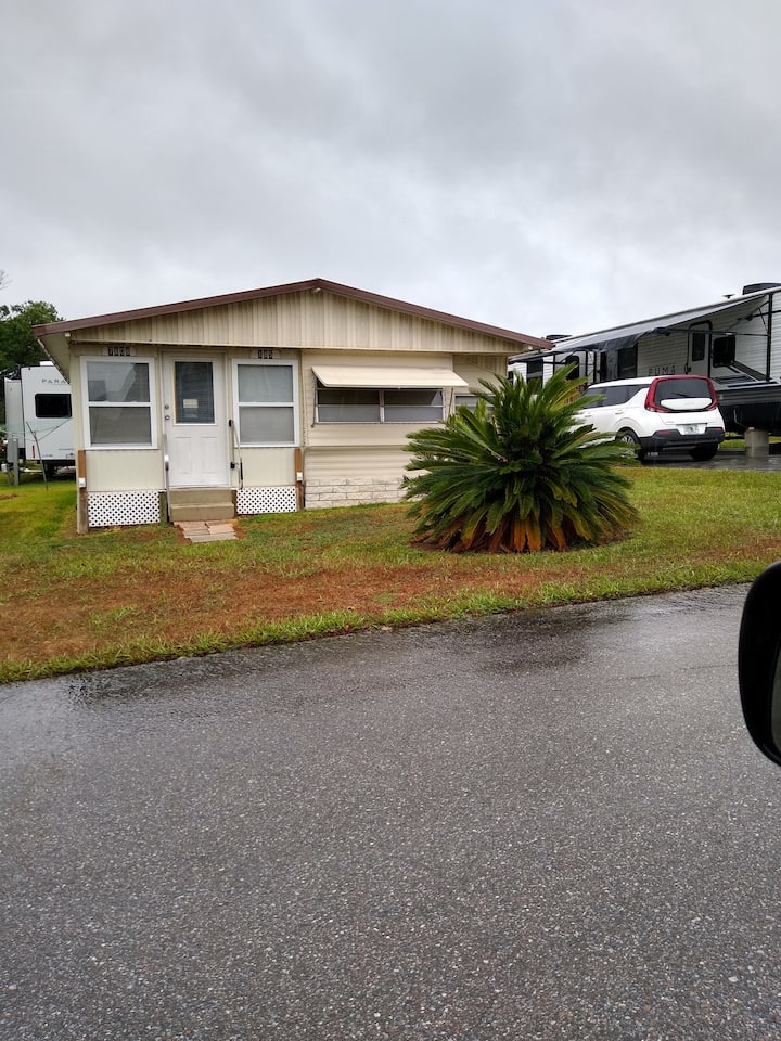 Coastal Vibes - Zephyrhills, FL