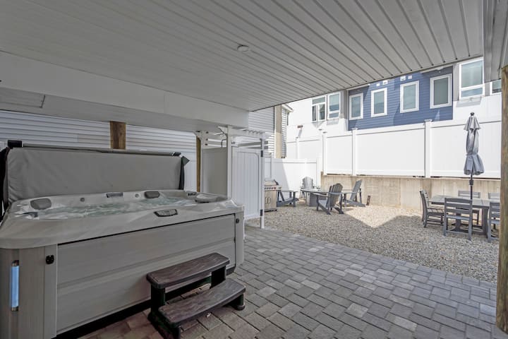 Hot Tub, Game Room, Rooftop Deck With Bay Views - New Jersey