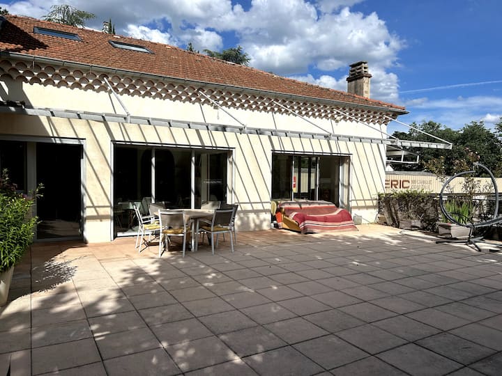 Grand Appart-terrasse Confort - Aubenas