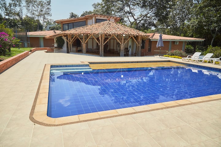 Family-friendly Farm Retreat - Pereira