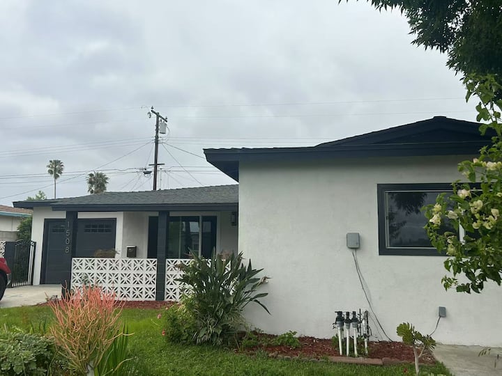Flora - Upland, CA