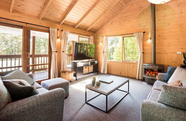 Romantic & Cosy Couples’ Retreat - Dandenong Ranges