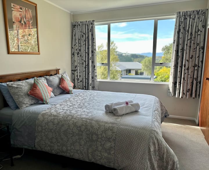 Cozy Home In Broadmeadows - Wellington