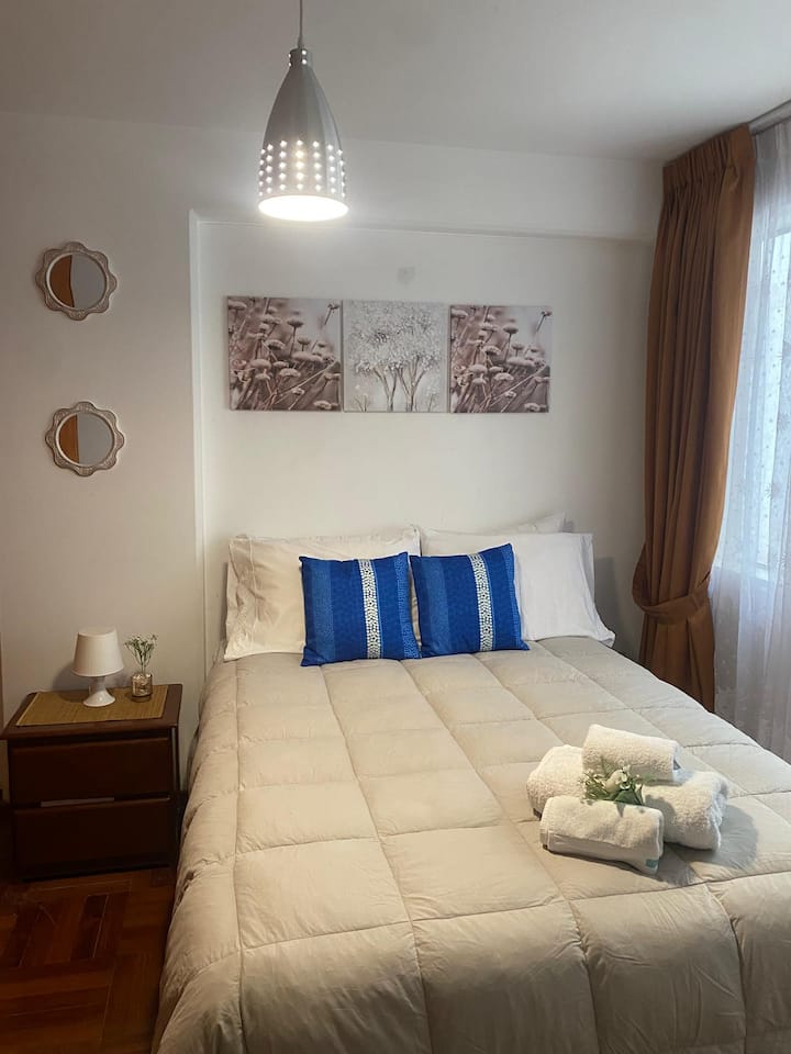 Funcional Y Cómodo Departamento En Surco - Lima