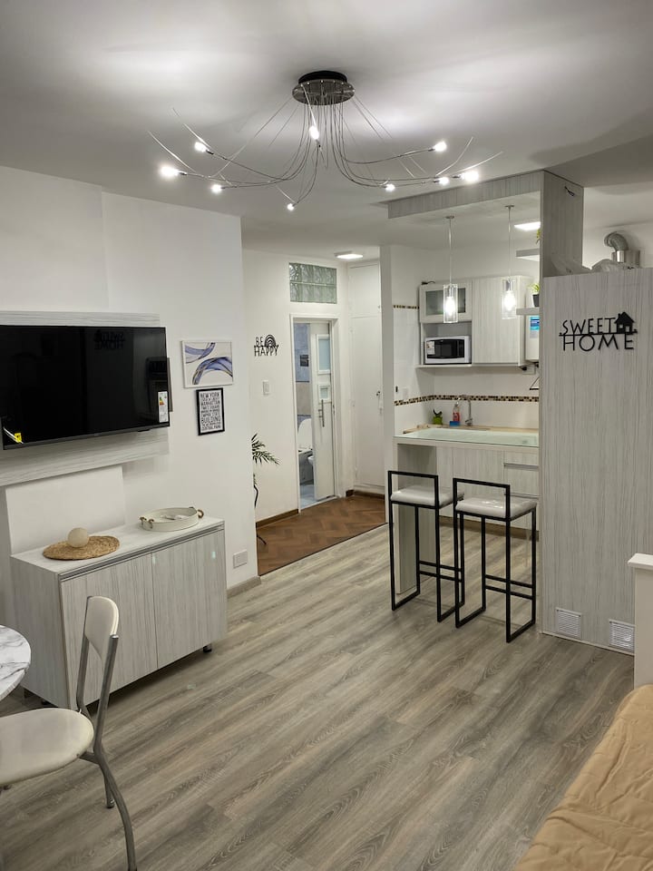 Departamento Córdoba Con Cochera - Córdoba, Argentina