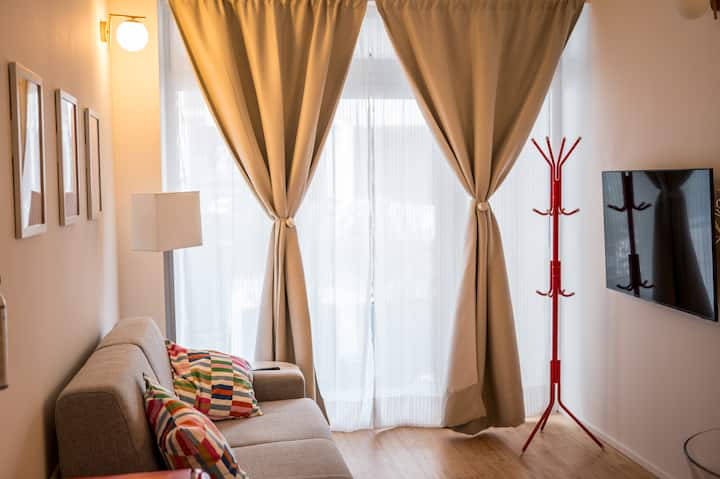 Splendido Bilocale Con Garage - Milan