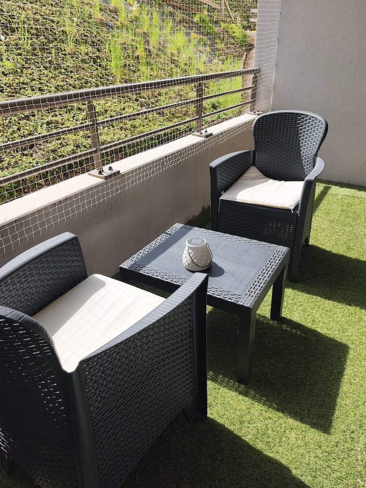 Joli T2 - Terrasse 200 M Centre - Cosy & Calme - Belley