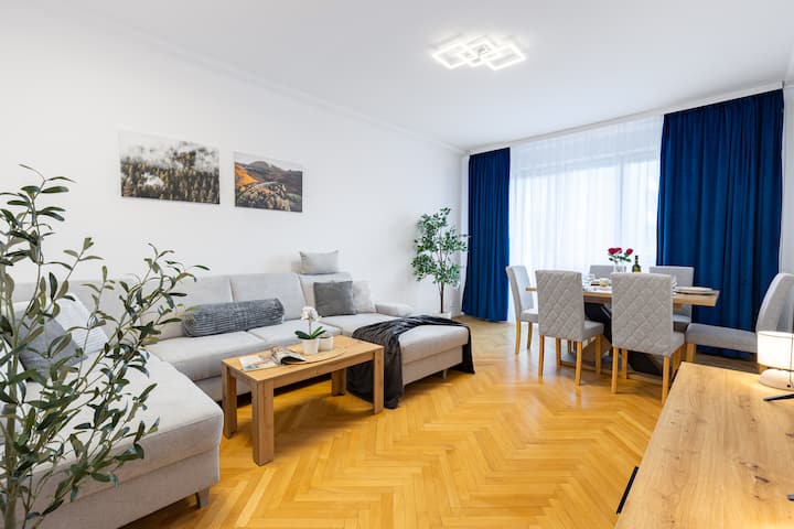 Bnb Polarna Escape With Balcony - Bratislava