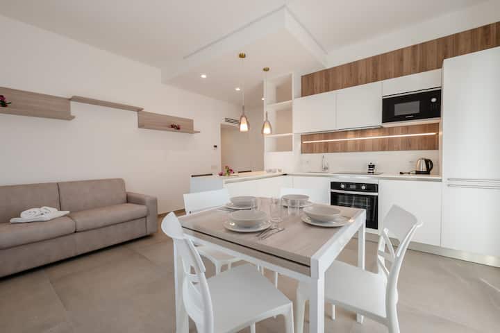 Guesthost - Mare Monti Apartment 4 - Carrara