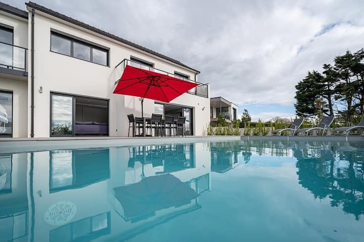 Villa Avec Piscine, Vue Mer, 200m De La Plage - Guidel