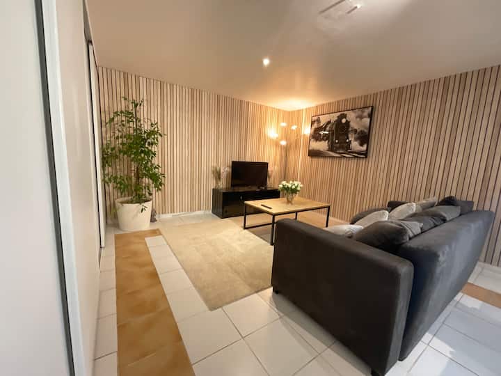 Appartement Avec Piscine Et Bbq - La Farlède