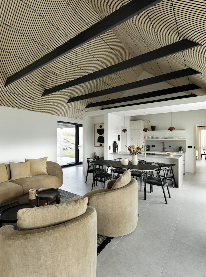 Entire Villa Near Akureyri With Hot Tub - Islande