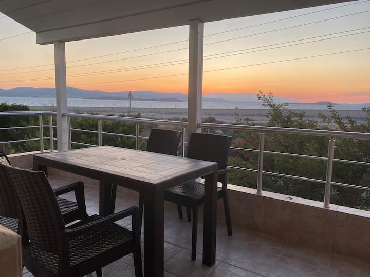 Panoramik Deniz Manzaralı Villa - Urla