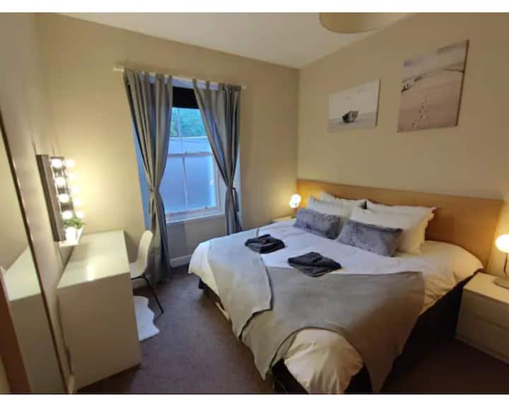 Central Edinburgh Private Garden With Parking - Edinburgh