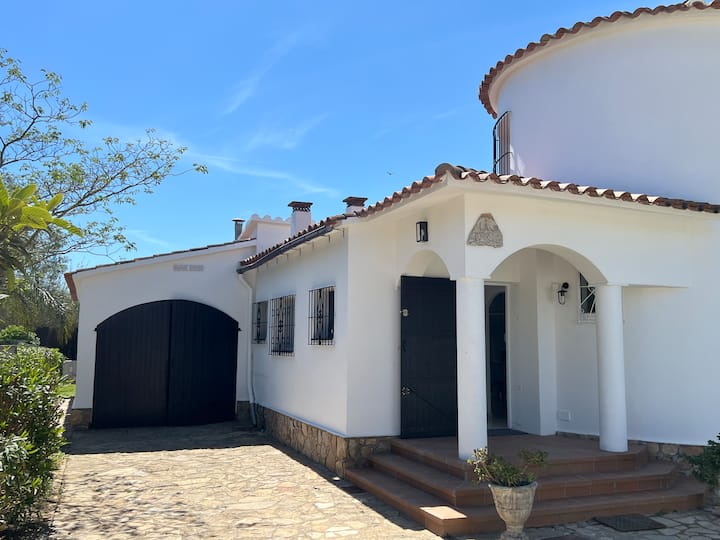 Torre A Sant Martí D'empúries - Sant Pere Pescador