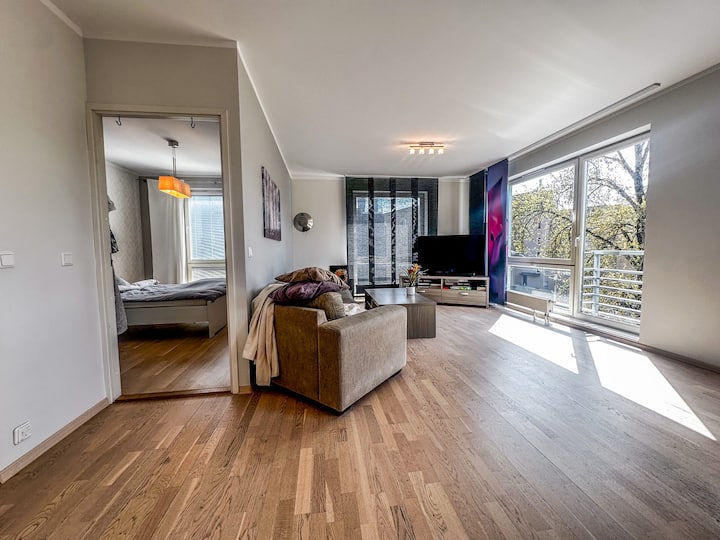 Spacious / Central / Fully Equipped / Buses Nearby - Tallinna