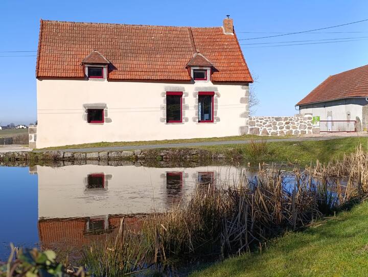 Gîte Rénové En Nature - Montmarault