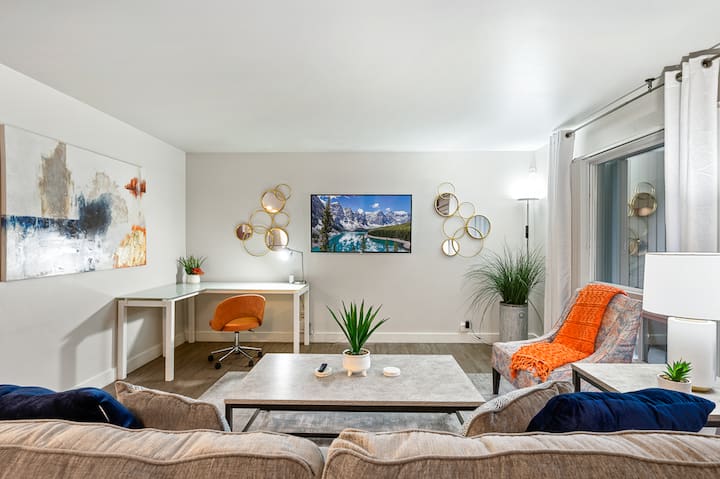 Modern Home Near Dt Bellevue, Fast Wi-fi, Parking - Bellevue