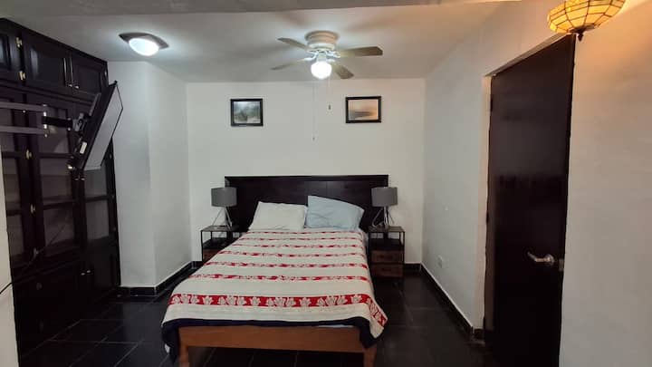 Estudio, Exclusivo Para Mujeres - Saltillo